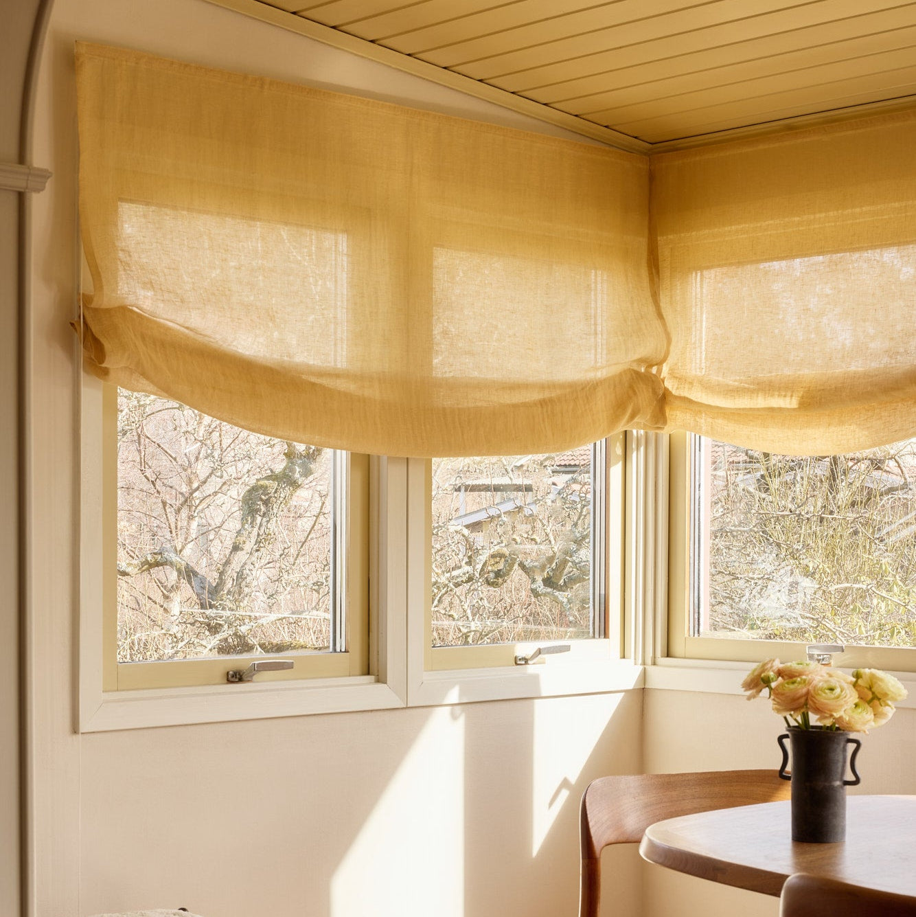 Sheer linen soft roman blind - mustard – ATT PYNTA