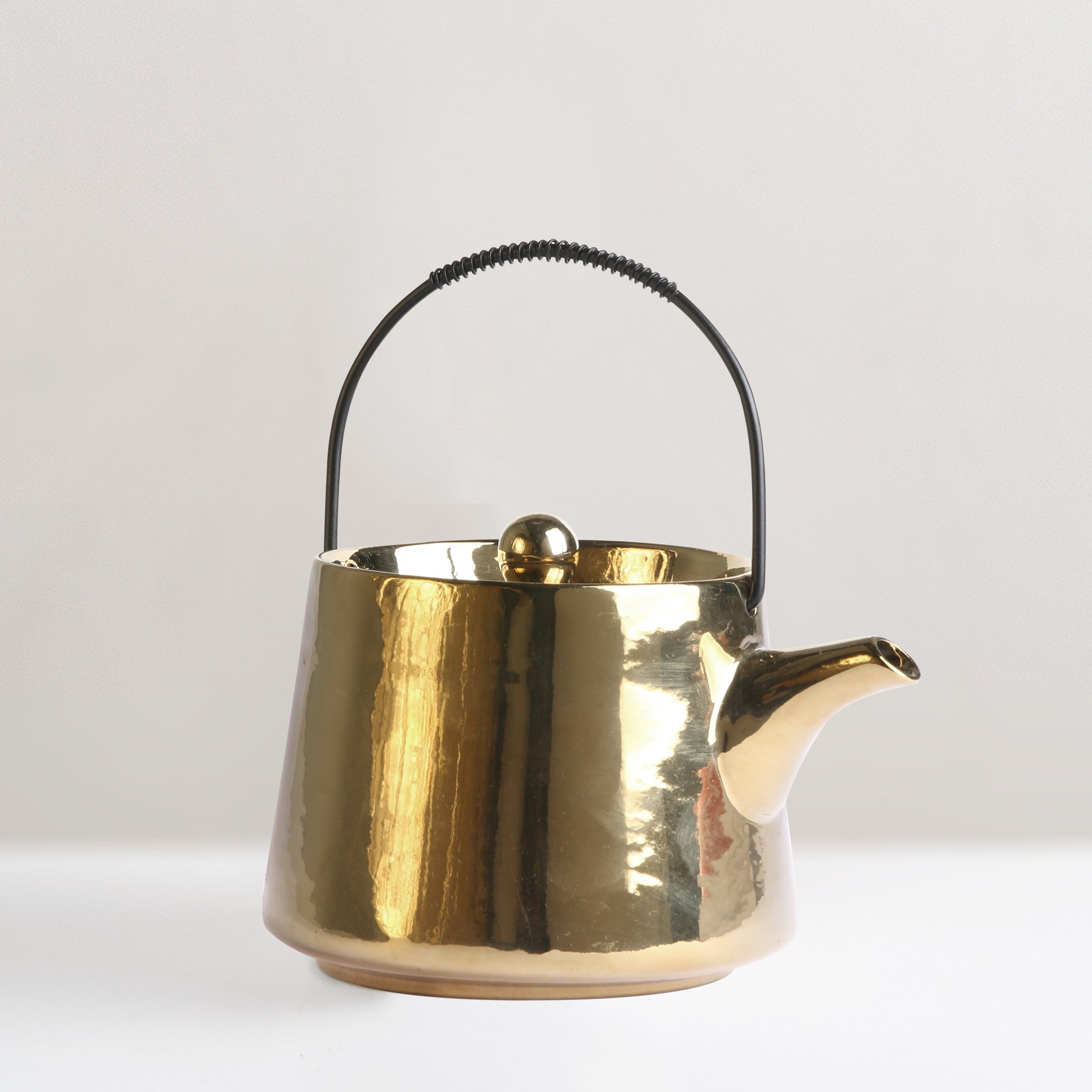 HKLiving gold stoneware tea pot – ATT PYNTA