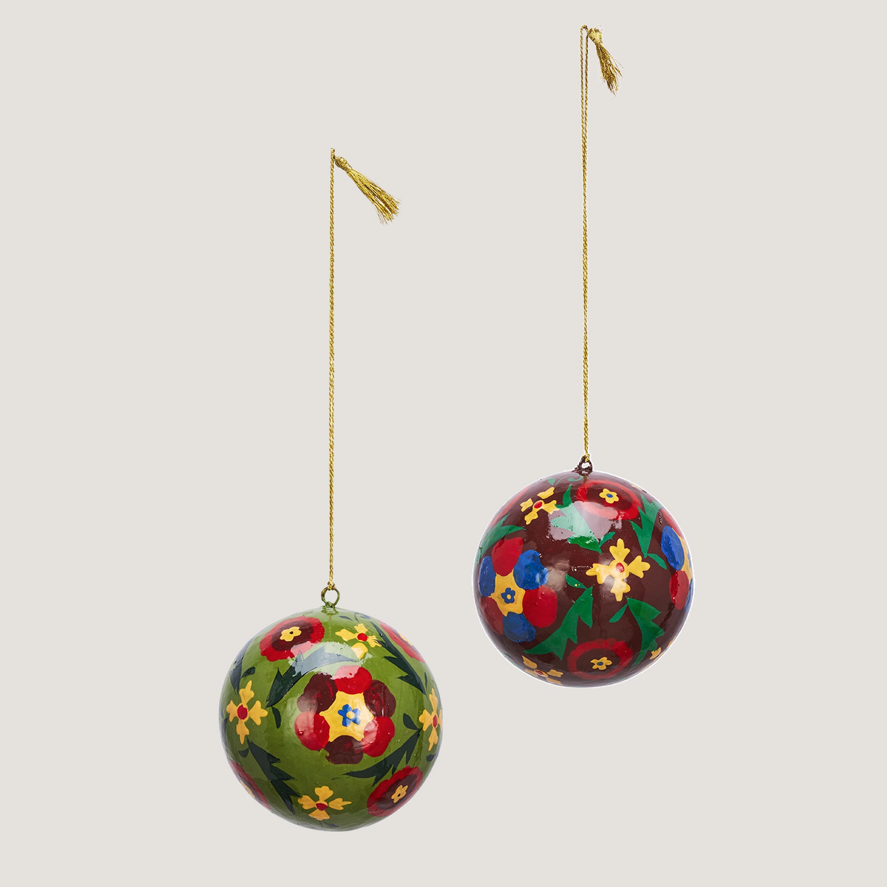 Mika hand-painted multicoloured bauble, set of 2 (last 1) – ATT PYNTA