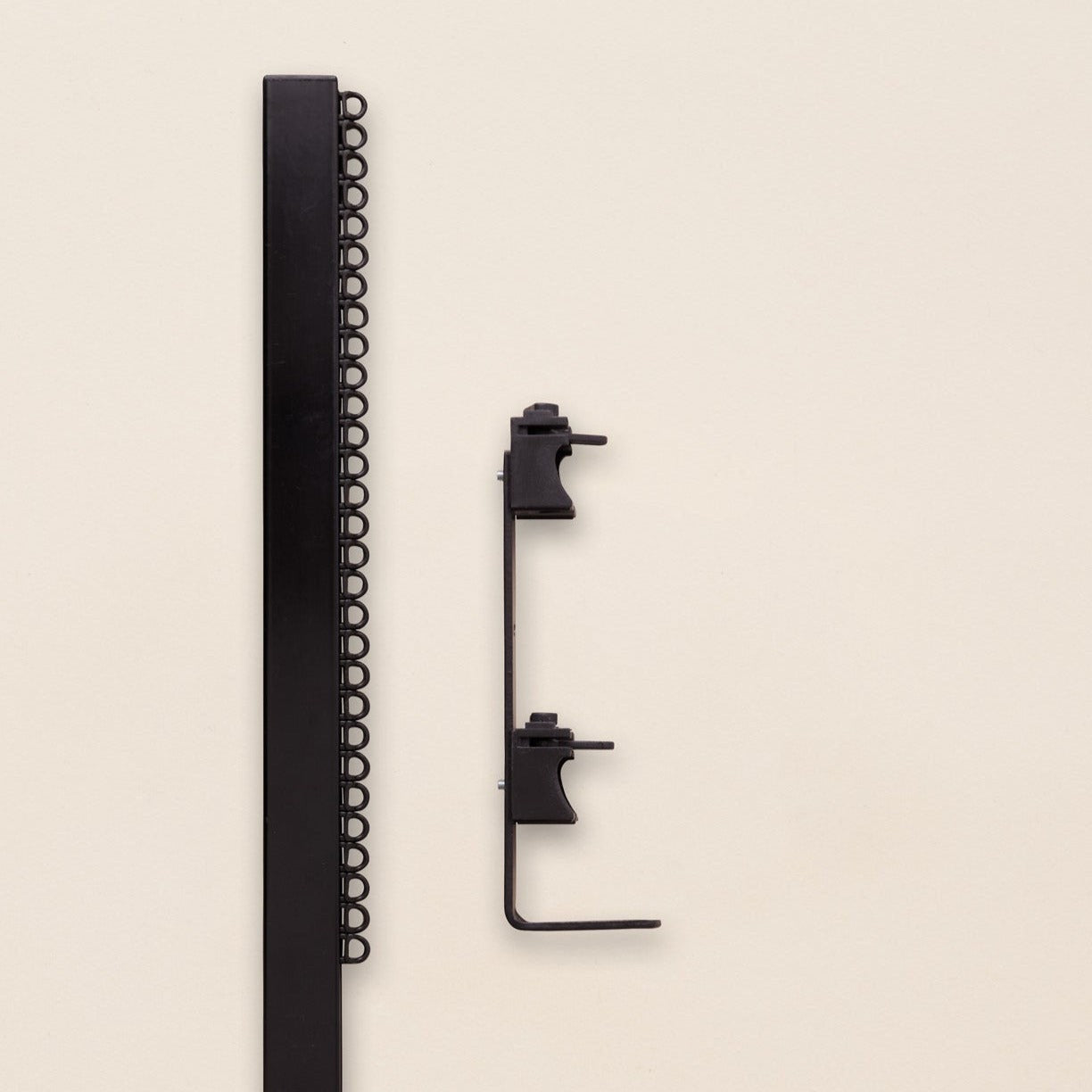 Double track wall bracket – ATT PYNTA