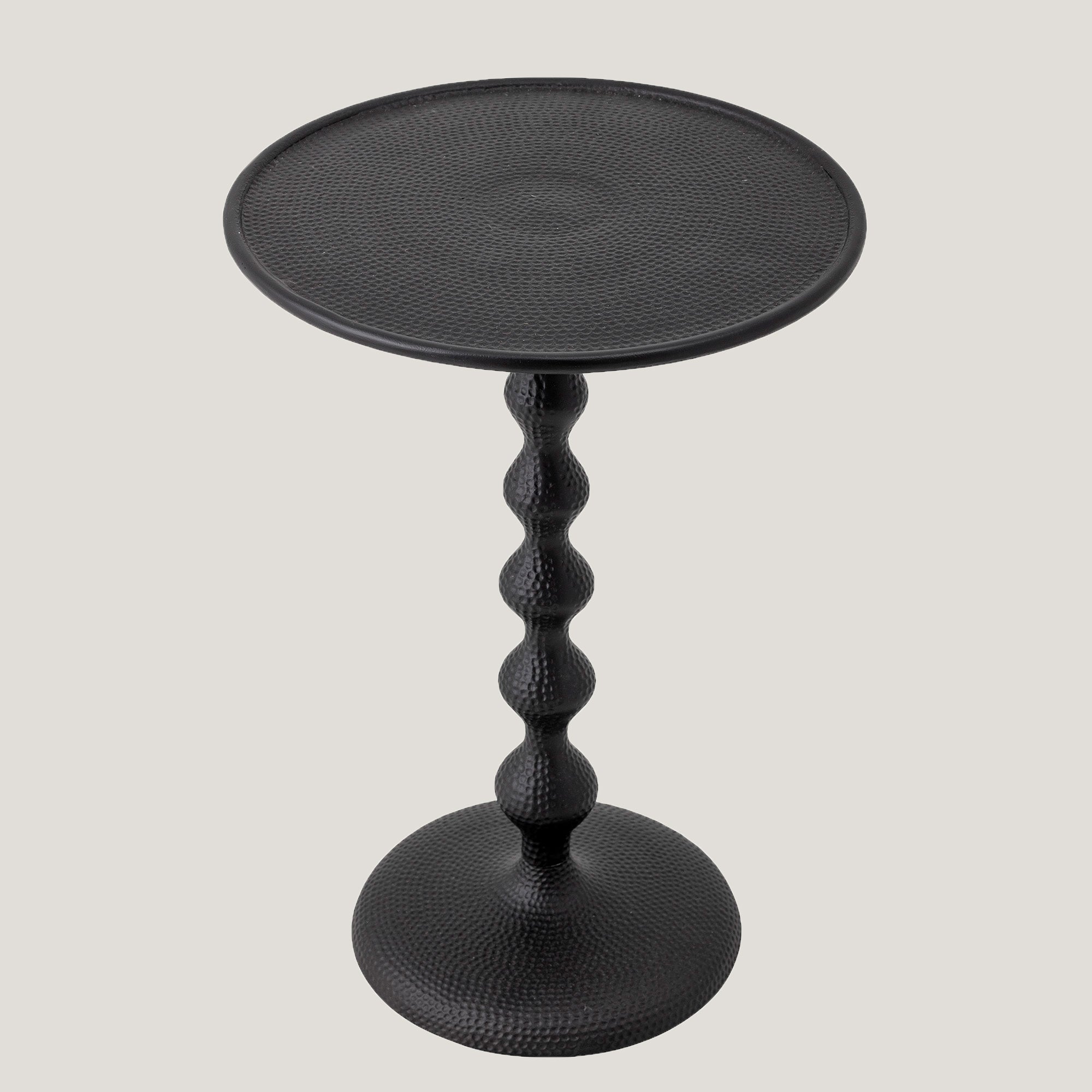 Anka black metal side table – ATT PYNTA